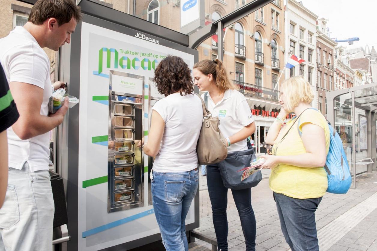 KPN Mega-Mup's & Scroller Domination | JCDecaux Nederland